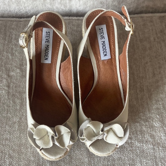 Steve Madden | Shoes | Steve Madden Cream Color Wedge In A Size 8 In ...